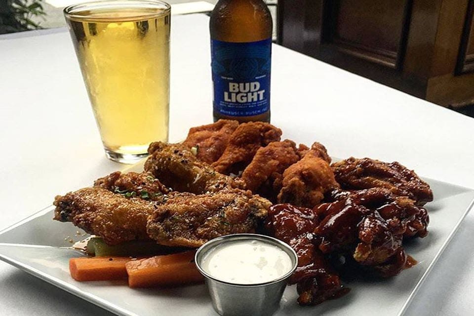 10th & Willow Bar & Grill - Virtual Restaurant Concierge