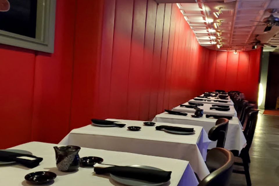 Akai Lounge - Virtual Restaurant Concierge