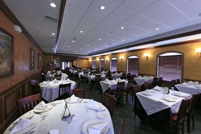 Segovia Steakhouse & Seafood - Virtual Restaurant Concierge