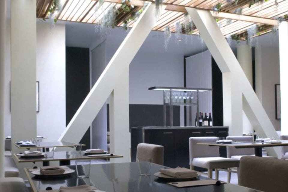 Benu - Virtual Restaurant Concierge