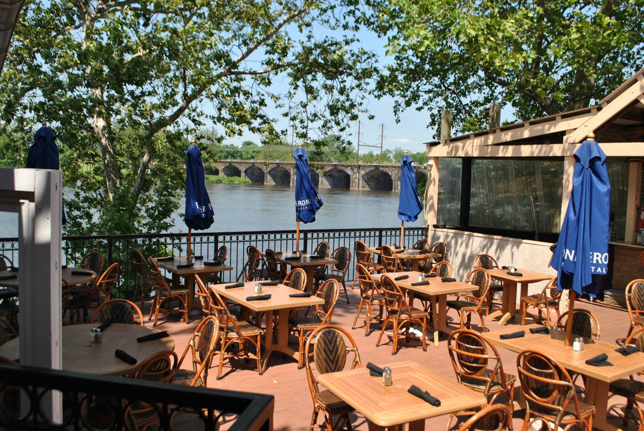 Cooper’s Riverview – Virtual Restaurant Concierge