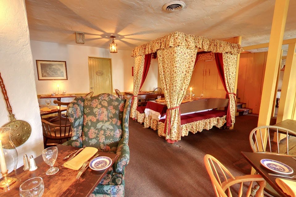 Dobbin House Restaurant and Tavern - Virtual Restaurant Concierge