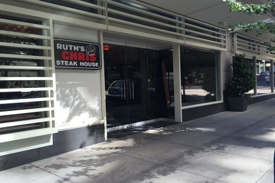 Ruth’s Chris Steak House - Virtual Restaurant Concierge