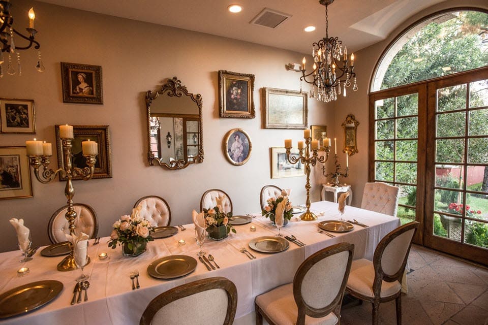 Cafe Monarch - Virtual Restaurant Concierge