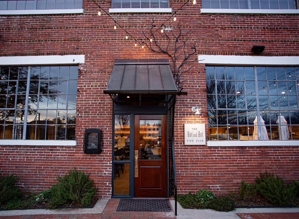 Hot and Hot Fish Club - Virtual Restaurant Concierge