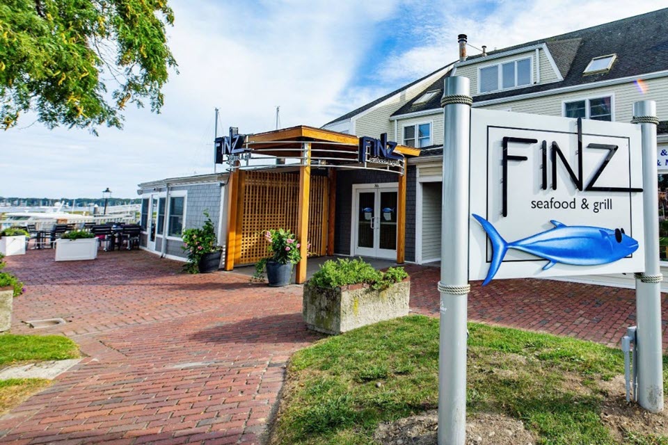 Finz Seafood & Grill - Virtual Restaurant Concierge
