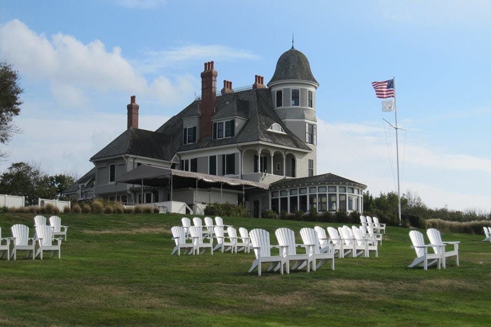 The Lawn Terrace at Castle Hill Inn - Virtual Restaurant Concierge
